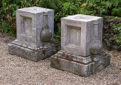 Antiques Atlas A Garden Portland Stone Plinth As833a083 Stock No12034