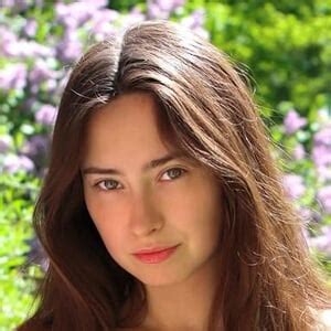 Cecilia Rose Age Family Bio Famous Birthdays