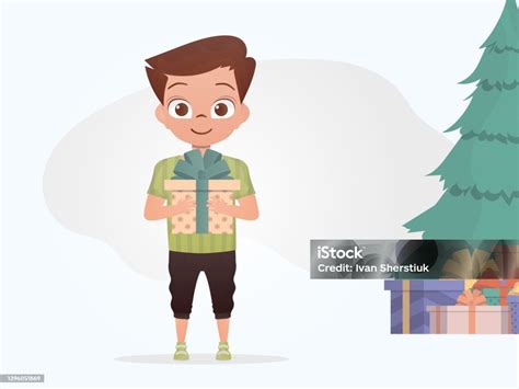 어린 소년이 아름다운 상자를 손에 들고 있습니다 새해 만화 스타일 12월에 대한 스톡 벡터 아트 및 기타 이미지 12월 곰 귀여운 Istock