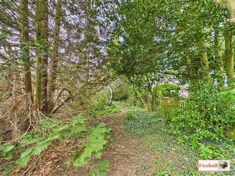 3 Bed 1 Bath Property For Sale In Heath Lane East Ip4