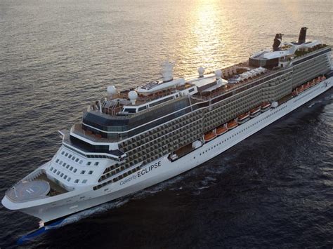 Celebrity Eclipse Photos On