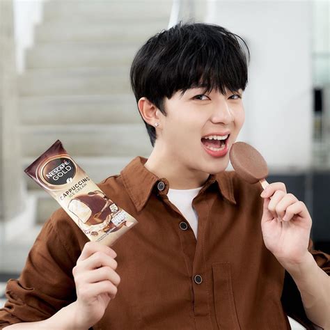Ig นุนิว ชวรินทร์ เพริศพิริยะวงศ์ พรีเมียมทั้งกลิ่น ทั้งรสสัมผัสของคาปูชิโนเต็ม ๆ กั Instagram