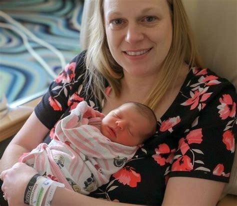 Съпругът ми не ме посрещна при изписването от болницата с нашето новородено когато разбрах