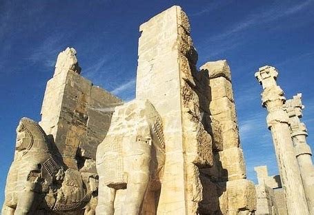 Persepolis Museum Marvdasht Travital
