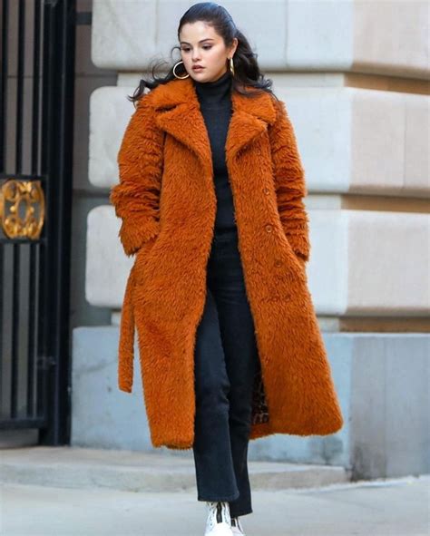 Selena As Mabel In Omitb Fashion Tv Outfit Inspiration Fall Selena Gomez Outfits