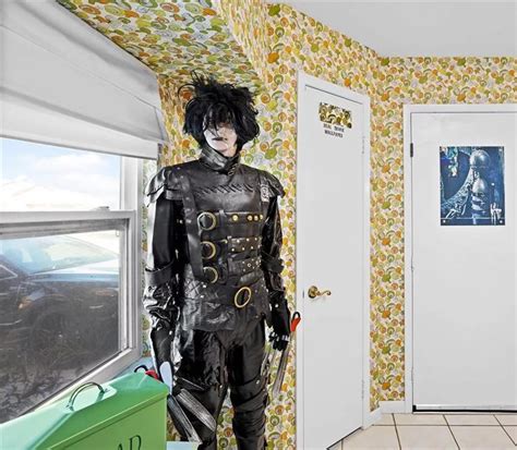 Inside House From Edward Scissorhands Now Bizarre Shrine Daily Star