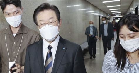 서면답변 구실로 검찰 출석 거부한 이재명 20쪽 서면질의에 5줄 미만 답변서 보냈다