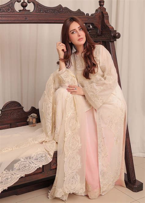 Sidra Niazi Jamnii Official