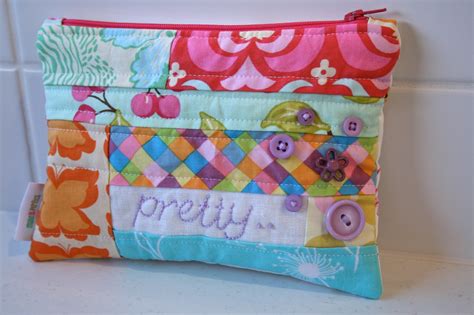 Zippered Pouch Tutorial • Make It Perfect