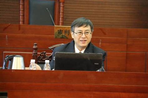 “设区的市：地方立法权的赋权特点与行使界限”讲座成功举行 广东外语外贸大学法律硕士教育中心