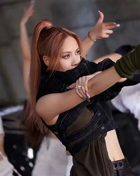 چندتا عکس از لیسا عکس ویسگون