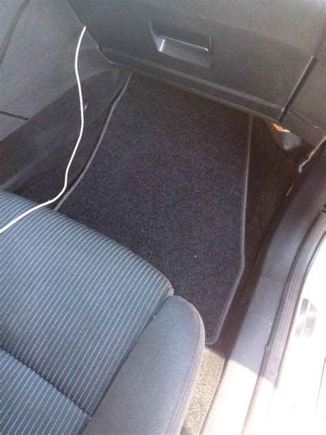 Пошла жара) ковры в салон) — Ford Mondeo IV, 2,3 л, 2007 года ...