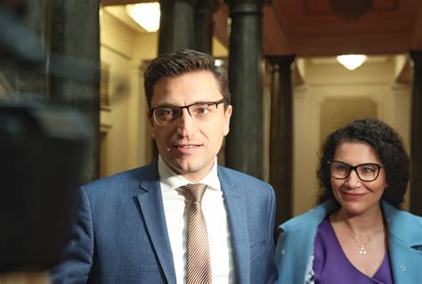 Венко Сабрутев и Калина Константинова от Продължаваме промяната Dnes Dir Bg