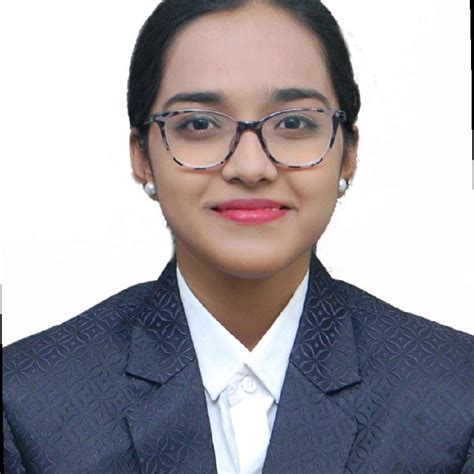 ayesha shaikh passenger service executive akasa air linkedin