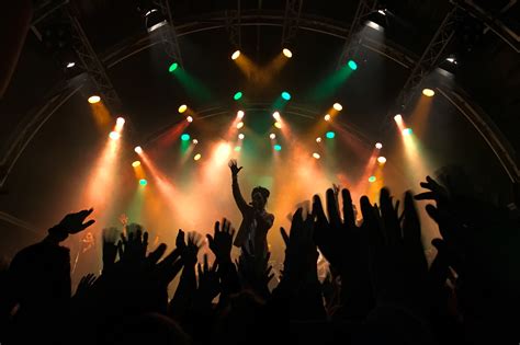 Agenda De Shows Internacionais Em Paris Para O Ano Todo
