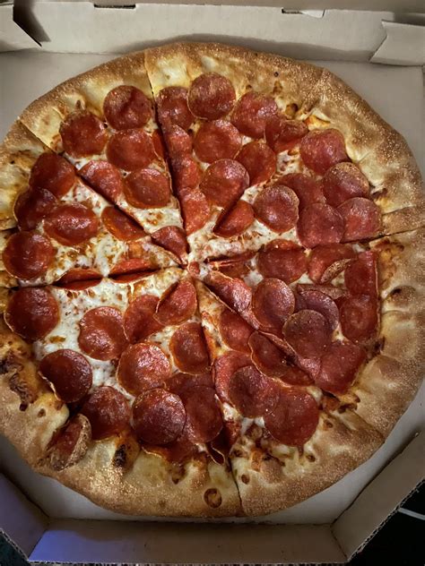 Pizzahut Pepperoni Pizza Review Pizza Hut Double Pepperoni Big New