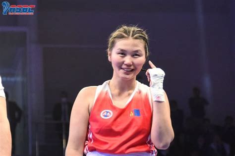 М Энхжаргал боксын ДАШТ ээс хүрэл медалийн болзол хангалаа