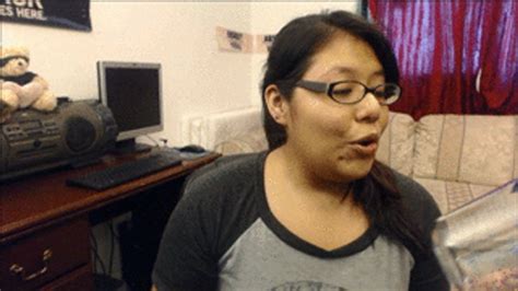 Water Experiment Bathroom Playhouse Video