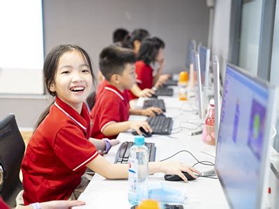 Lớp học ICT và phần mềm lập trình Scratch Trường Tiểu học Trung học cơ sở và Trung học Phổ