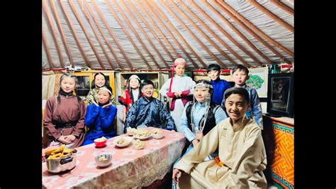 Монгол ардын дуу 🇲🇳🇲🇳🇲🇳 Цагаан сар МҮХКА ийн сурагч М Билгүүнсаран Youtube