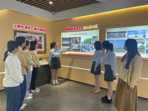 仁湖幼儿园走红色基地 续红色血脉 扬红色精神