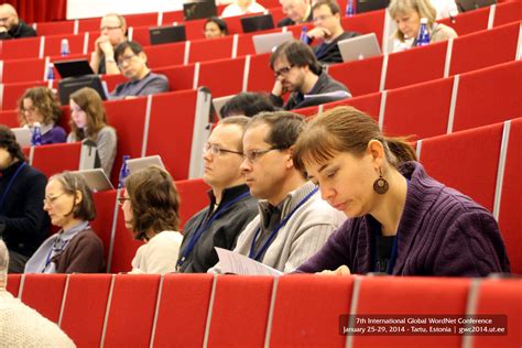 Sina Institute Organized A Discussion Panel On Cross Lingual Mapping Semantics At The 7th