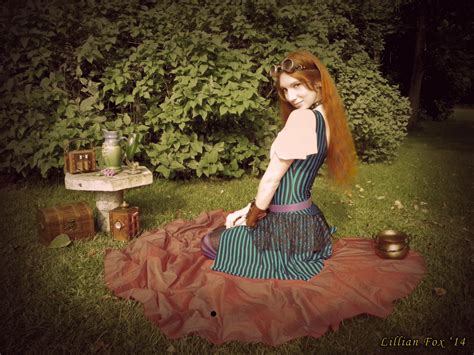 Portfolio Official Lillian Fox Model