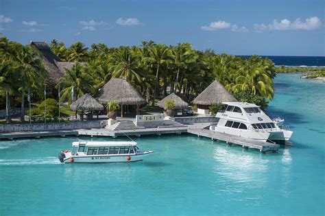St. Regis Bora Bora är ett lyxhotell med exklusiv inriktning. Lyxresor