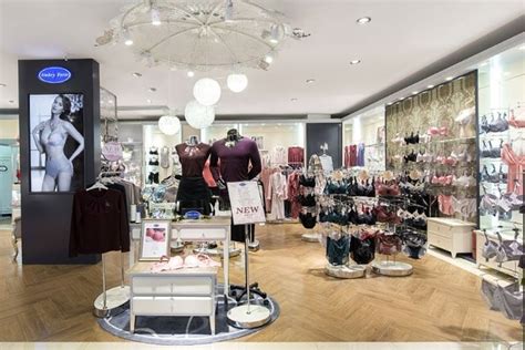 Pin On Retail Design