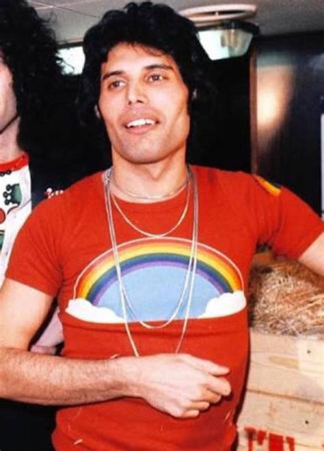 40 Fabulous Vintage Photographs Of A Young Freddie Mercury In The 1970s