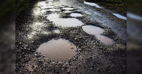 Defence Colony Residents Urge Cm To Address Sewage Overflow And Potholes Etinfra