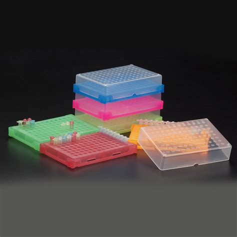 Rack 96 Well Pcr Interlocking With Lid And Stackable Pink Colour Holds