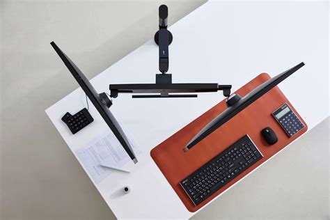 Lg Ergo Dual Qp D Zwei Zoll Monitore An Einem Ergo Dualstand Dazu Zoll Gro Er