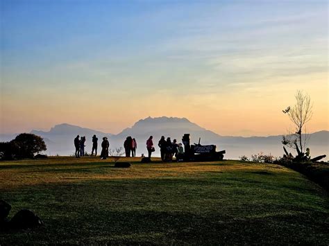 นทท นับพันแห่เที่ยว ห้วยน้ำดัง ช่วงวันหยุดคึกคัก ภายใต้อุณหภูมิ 13 องศาฯ