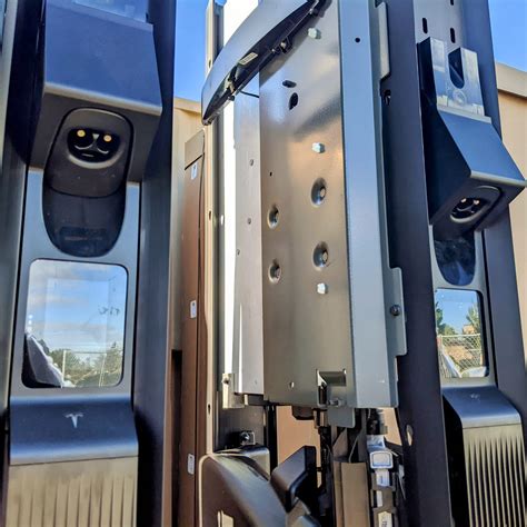 Tesla Lắp Trụ Sạc Supercharger V4 ở Mỹ 350kw Sạc được Xe Hãng Khác