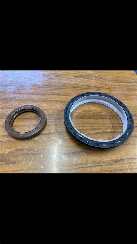 クランクシール…。 ヘソ曲がり屋のブログ 有限会社ヴェンチュリー