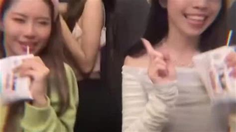 لیسا و دختر خاله هاشملت دخترخاله دارن ماهم دختر خاله داریم نماشا