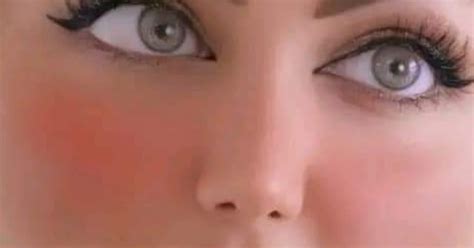 الحياة جميلة