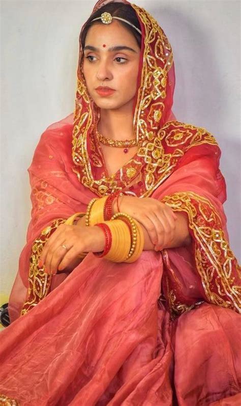 Mere Hone Wali Rajput Biwi Ki Chut Main Kitne Muslim Lund Jaa Sakte H Bahut Garam H Saali