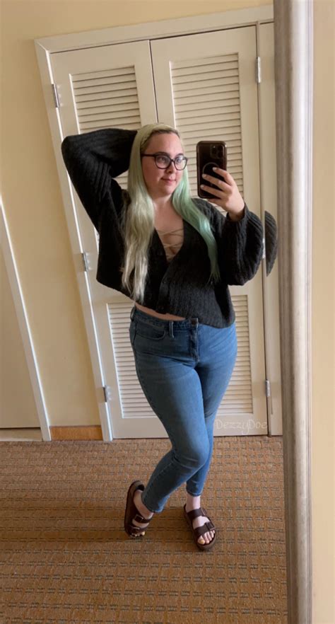 Cute Fit 🥰 R Girlsinjeans