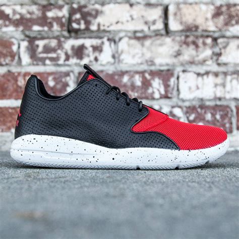 Jordan Men Eclipse Black University Red Pure Platinum Cool