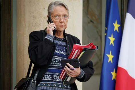 Les Vacances Dété Bientôt Raccourcies Lannonce Choc Delisabeth Borne