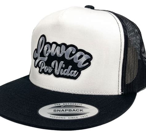 Lowca Por Vida Retro Script Black And White Hat Lowco