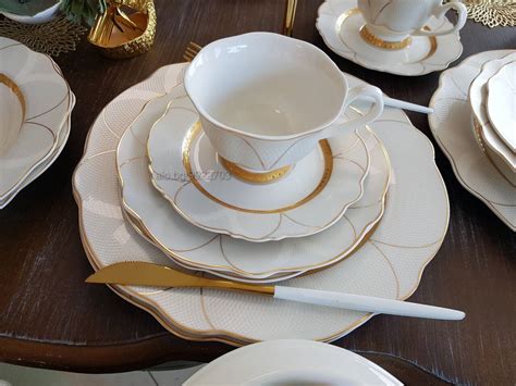 Порцеланов сервиз за хранене със златен орнамент 18 части Съдове Сервизи Прибори Ба