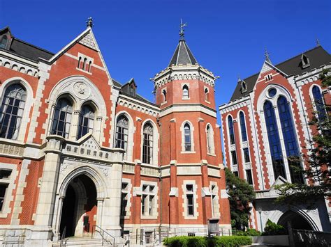 慶應義塾大学で「学ぶ内容が面白そうと思う学部」ランキング！ 3位「経済学部」、2位「総合政策学部」、1位は？22 All About