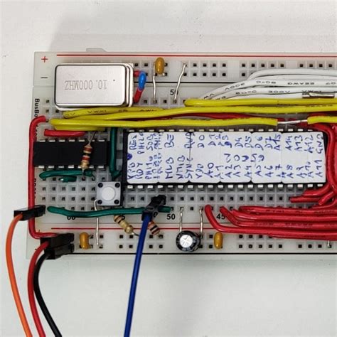 Minimalist 6502 System Uses A Cpu And Not Much Else Hackaday