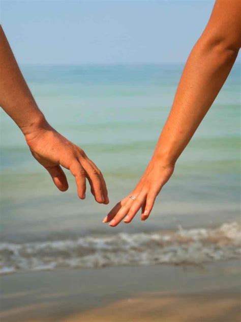 9 Things Women Do When They Are Flirting With You Love Pavillion