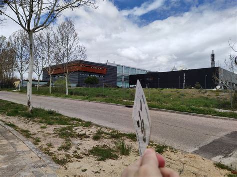 Lte Downlink Synchronization Signals Daniel Estévez