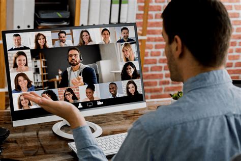 La Web Conferencing Technology Advances Communication