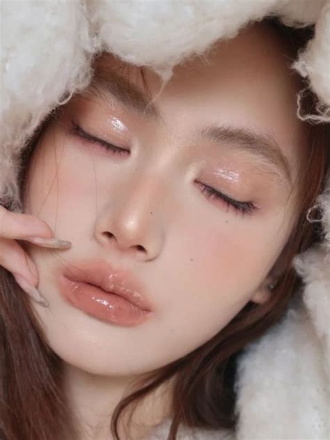 ไอเดียแต่งหน้าเล่นแสงสไตล์อินฟลูฯ ฉ่ำวิ้งสู้กล้องสุดๆ Ladyissue เว็บรีวิวเครื่องสำอาง ชุมชน